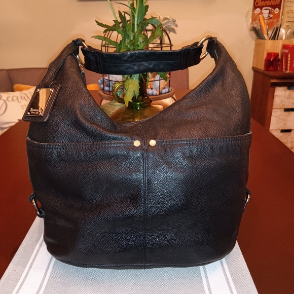 Tignanello | Bags | Tignanello Black Leather Purse | Poshmark